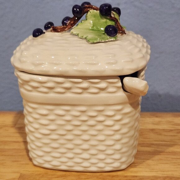 Unbranded | Kitchen | Vintage Fruit Jam Jelly Condiment Lidded Jar ...